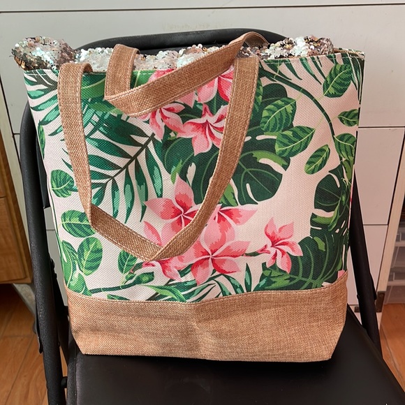 Conversations Cafe | Bags | Hawaii Plumeria Tote Bag | Poshmark